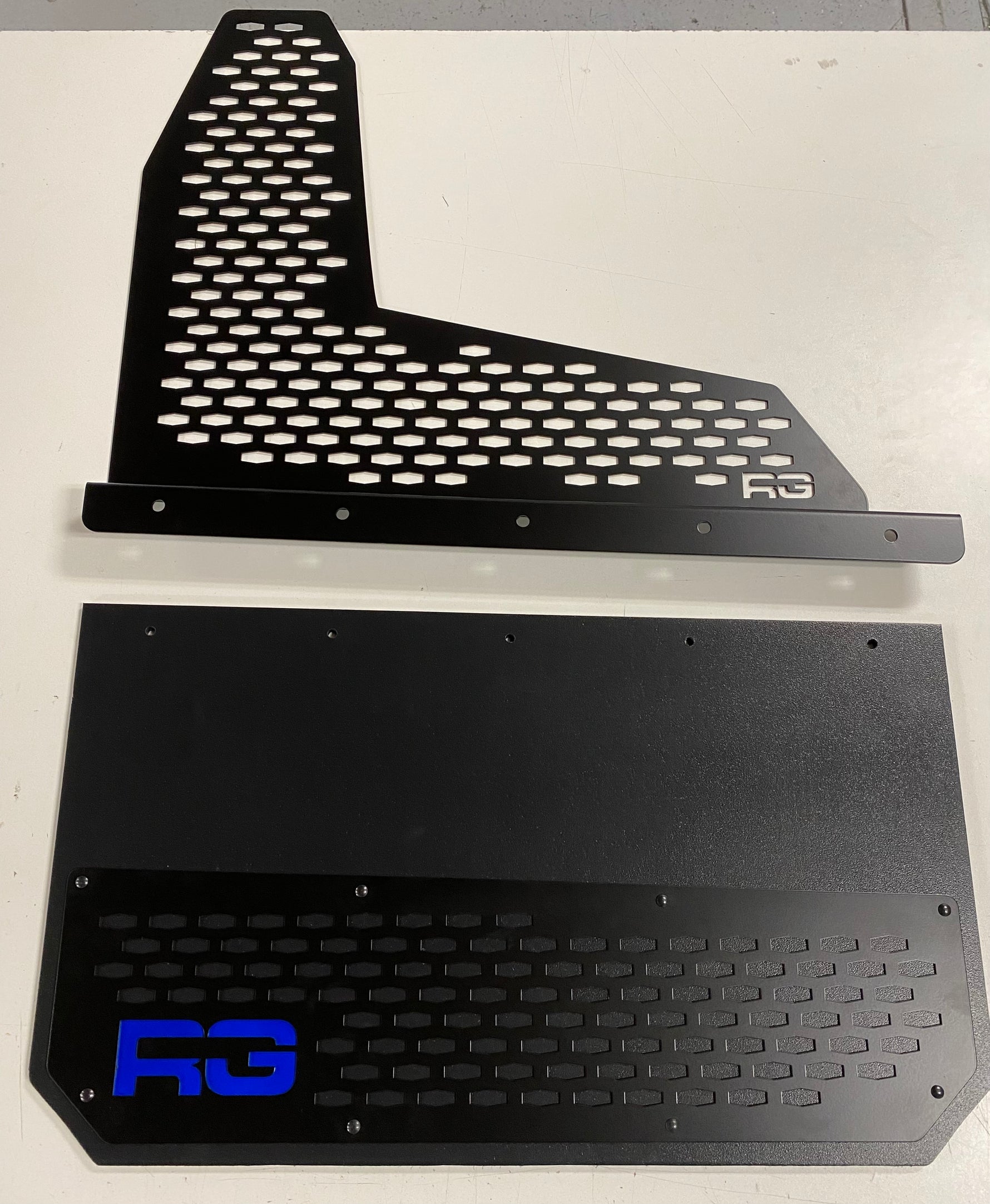Dually REK-mesh Mud Flaps – REK GEN Vehicle Protection